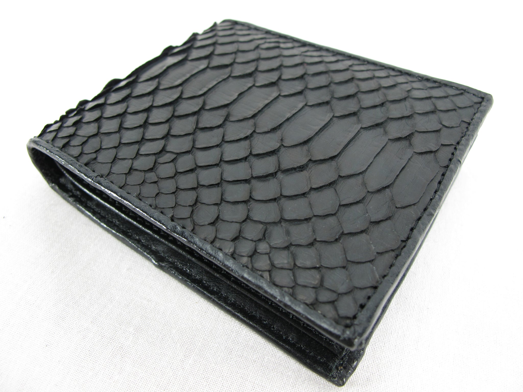 Genuine Python Belly Snake Skin Leather Soft Bifold Wallet – PELGIO